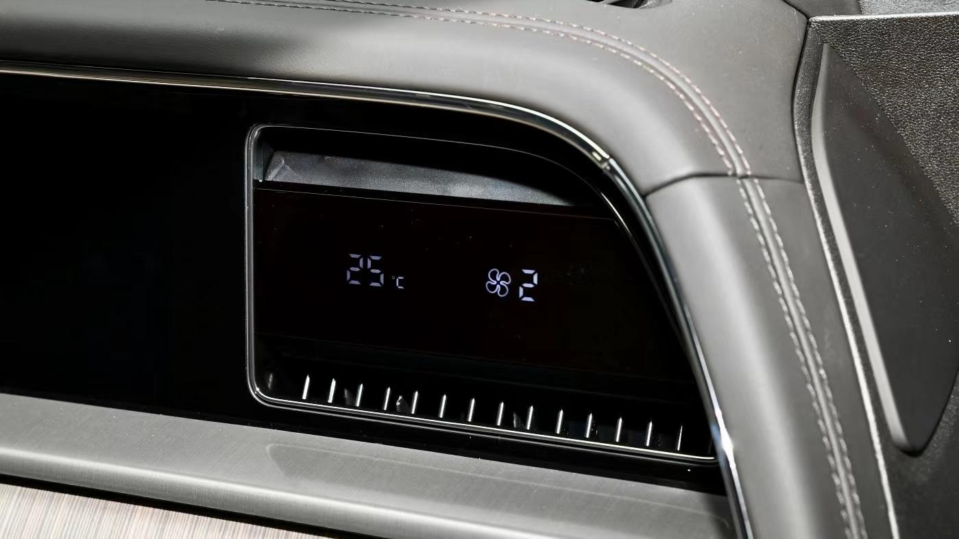 绕过高通8155，6nm芯片实现6屏联动，解析腾势N7座舱 - 知乎