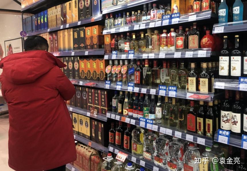 大润发3种尴尬白酒，输给了 名字”，卖不出高价，真正粮食好酒 知乎