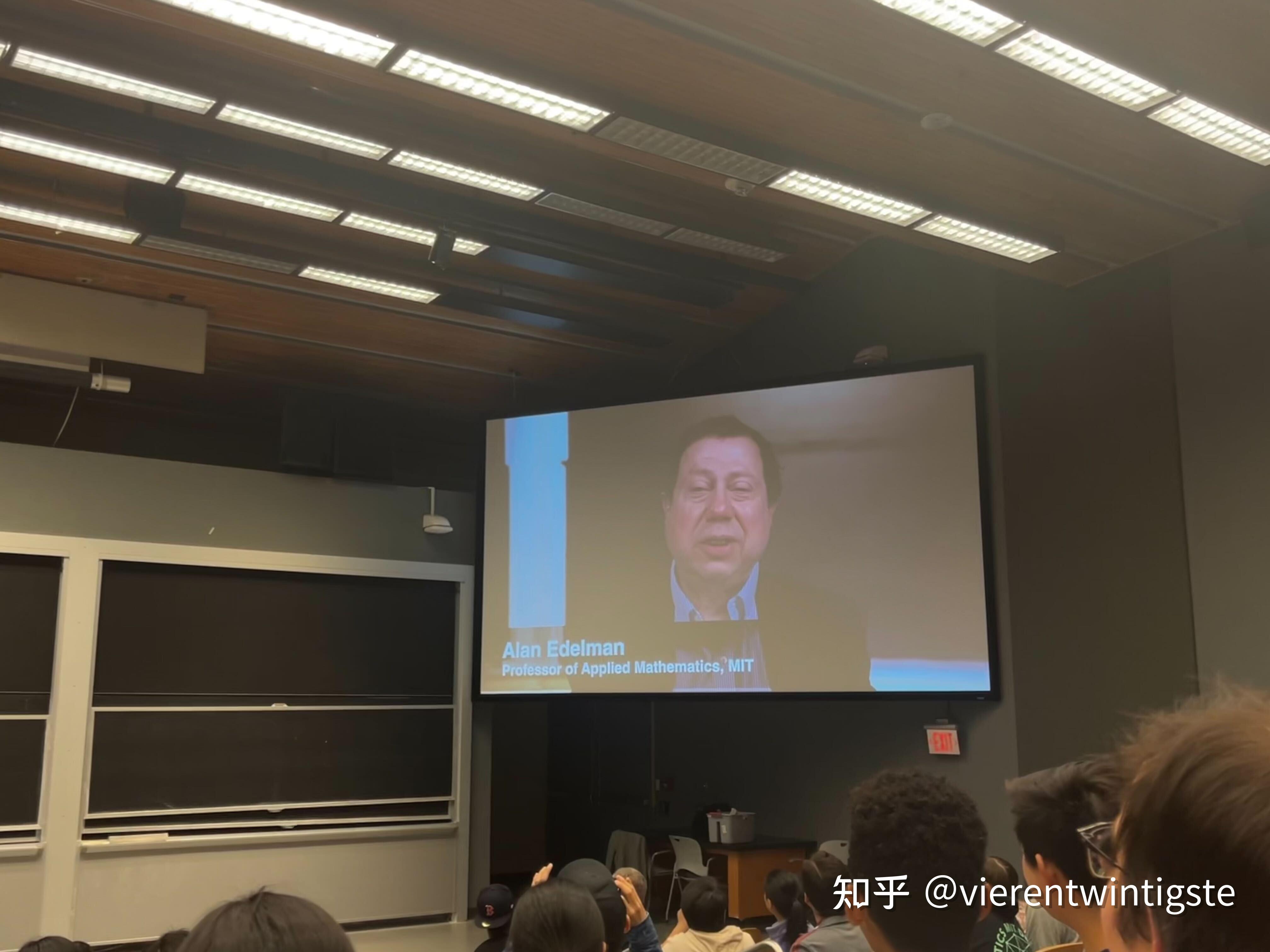 Gilbert Strang授完最后一课，如何评价其奉献给教育事业的一生？ - 知乎