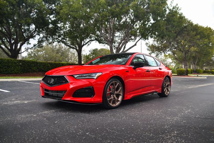 仅行驶5英里的讴歌TLX Type S PMC，限量100台贷款拿下结果还赔了！ - 知乎