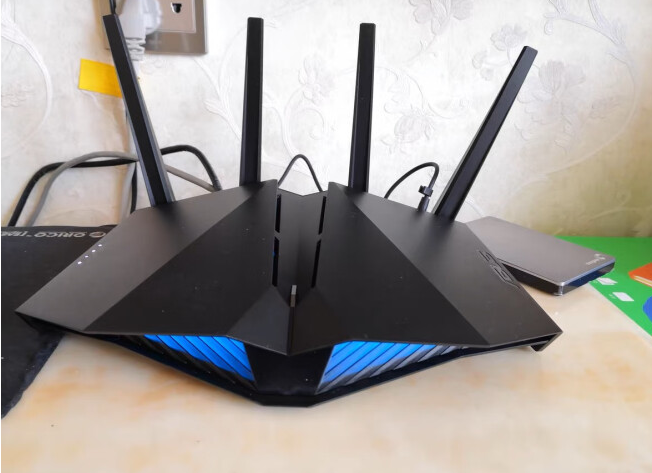 华硕RT-AX82U V2（华硕rtax82u千兆路由器）怎么样？值得买吗？优缺点测评