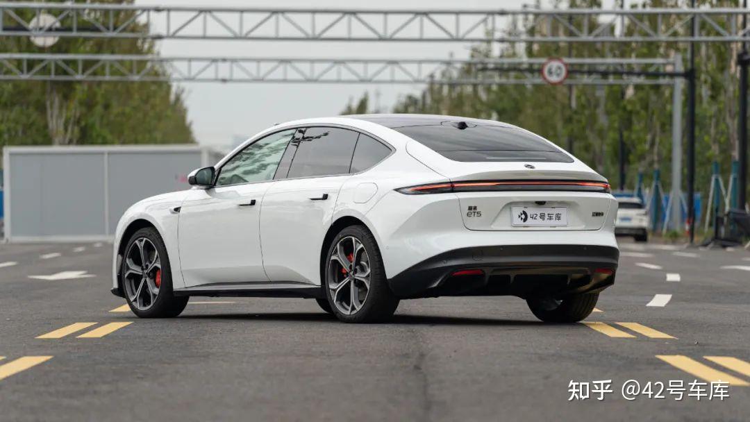 8,000 字详测 ET5 ，只属于驾驶者的蔚来｜42Test - 知乎