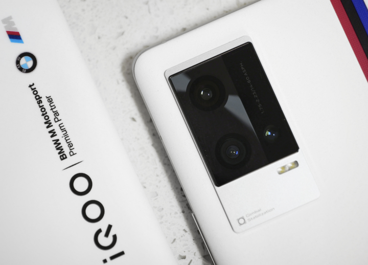 IQOO9也开始预热了，三星E5屏+首发GN5+120W，直屏党有福了！ - 知乎