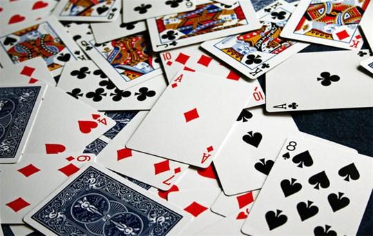 如何用简单的数学原理变一个纸牌魔术？——27 card trick - 知乎