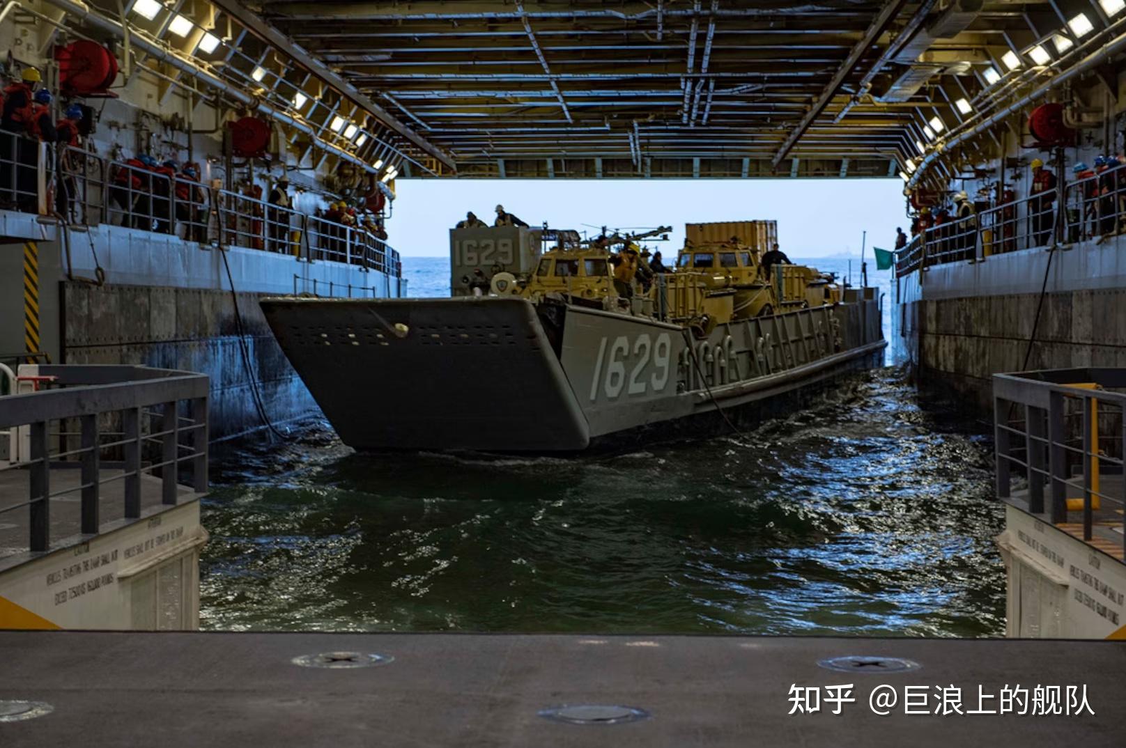 美国 LCU 1627型 通用登陆艇 - 知乎