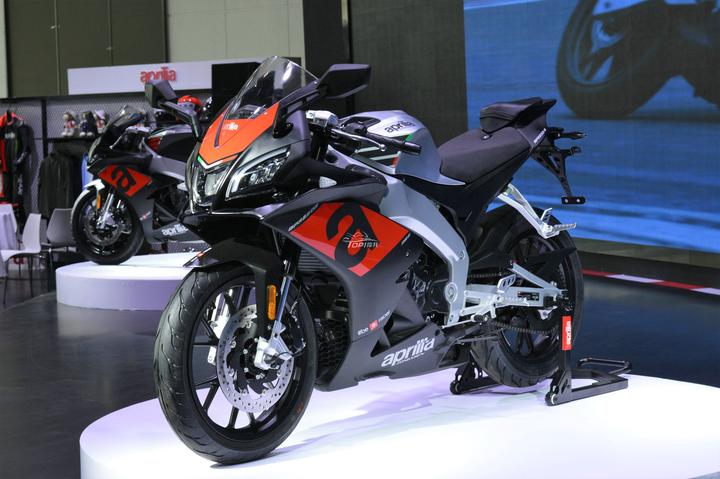 标配手机投屏 双通道ABS 阿普利亚GPR250上市 售价2.68万 - 知乎