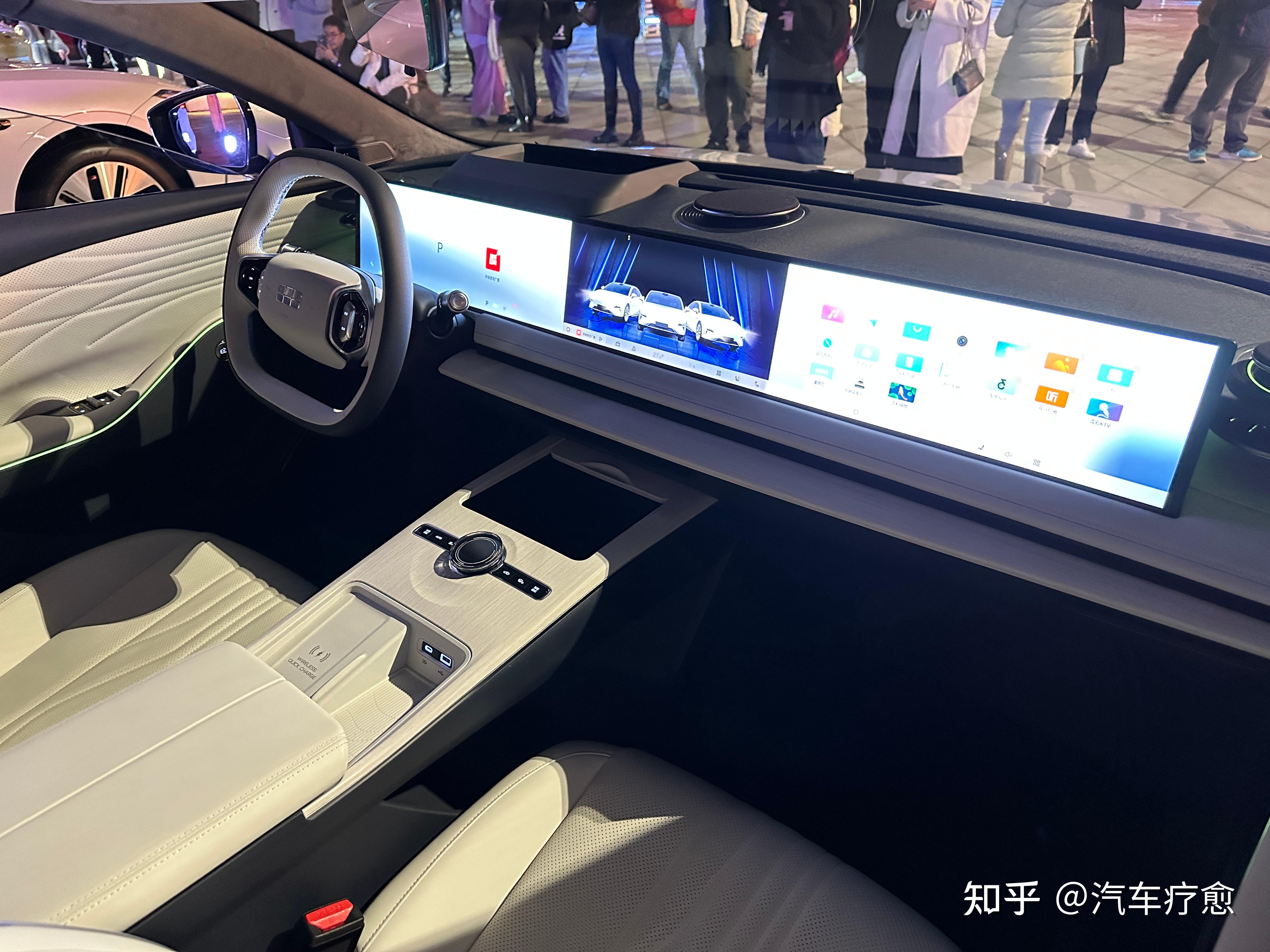 800V性能炸裂，400V主流配置全都有，吉利银河E8太香了 - 知乎