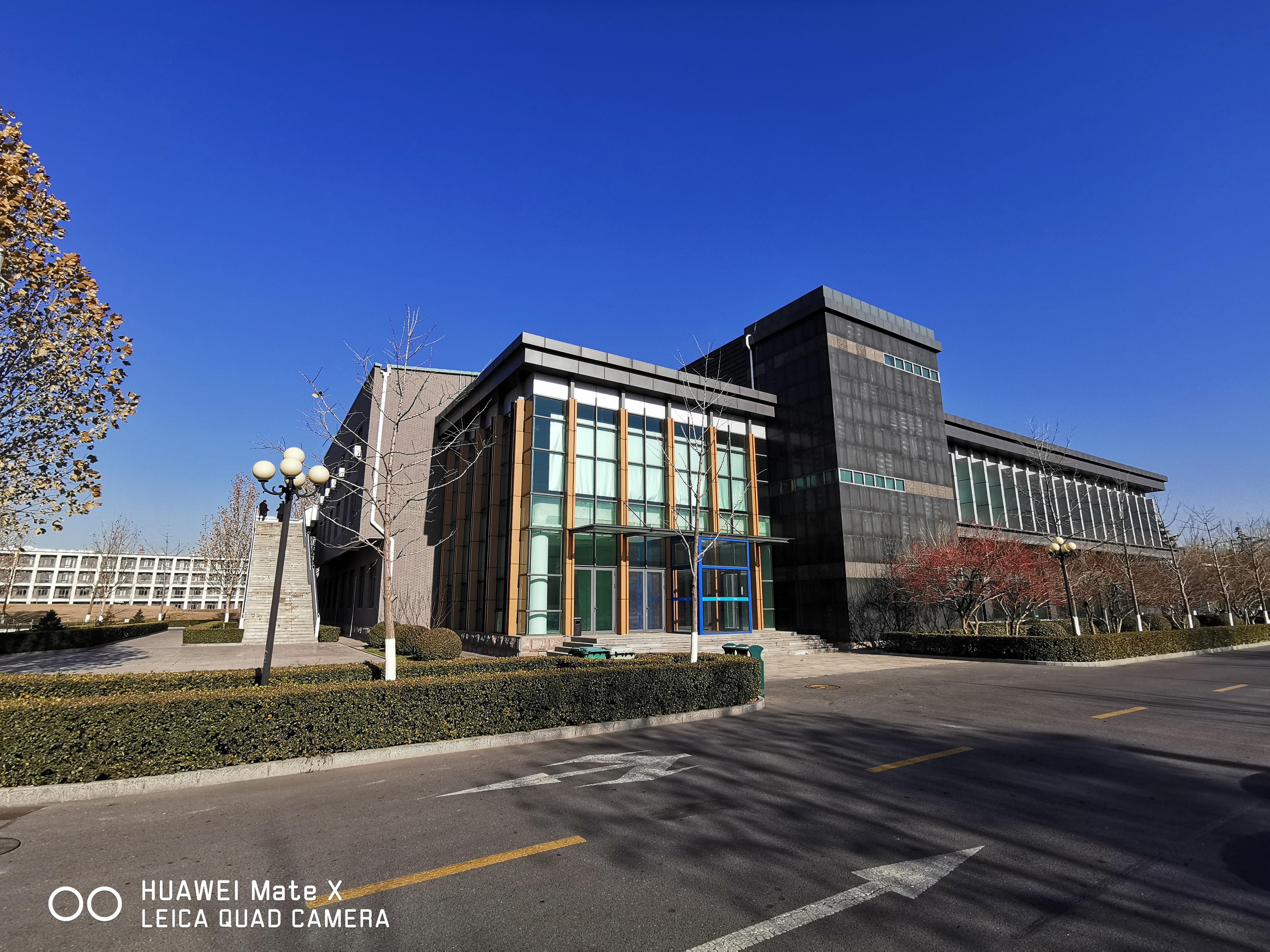 华为Mate X全面评测：折叠当下，展开未来 - 知乎