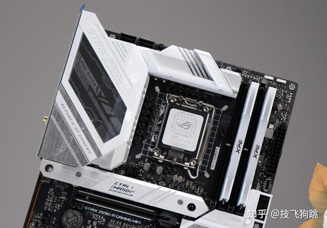 Z690吹雪主板颜值搭档：XPG龙耀DDR5吹雪联名内存评测 - 知乎