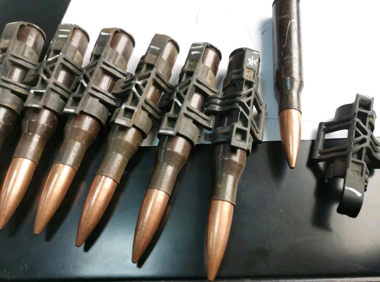 20式新枪族亮相中国航展，相较于95式枪族，它们有哪些优点？ - 知乎