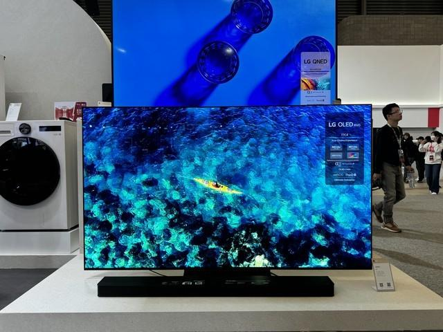 AWE 2024 OLED成就显示技术之美 - 知乎