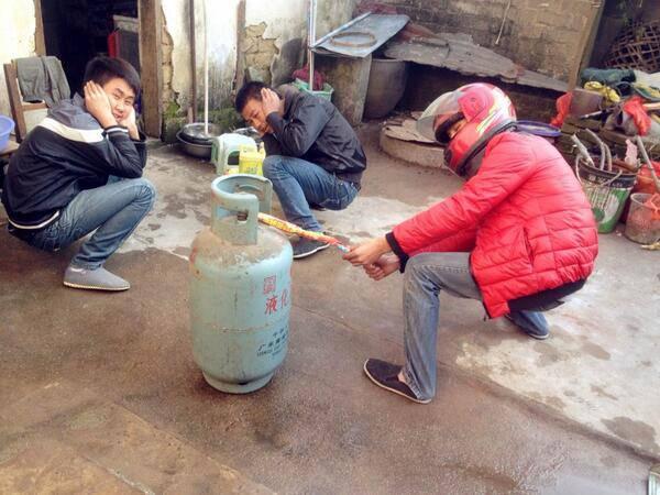 年味变淡，是从我们失去「炮友」开始的！ 知乎