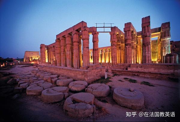 图坦卡蒙王和大美女耐佛提提到底什么关系？ - 知乎