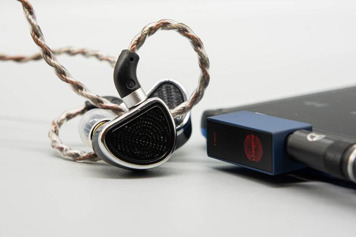 这升级很给力！评TRN新品TA4四单元圈铁耳机 - 知乎