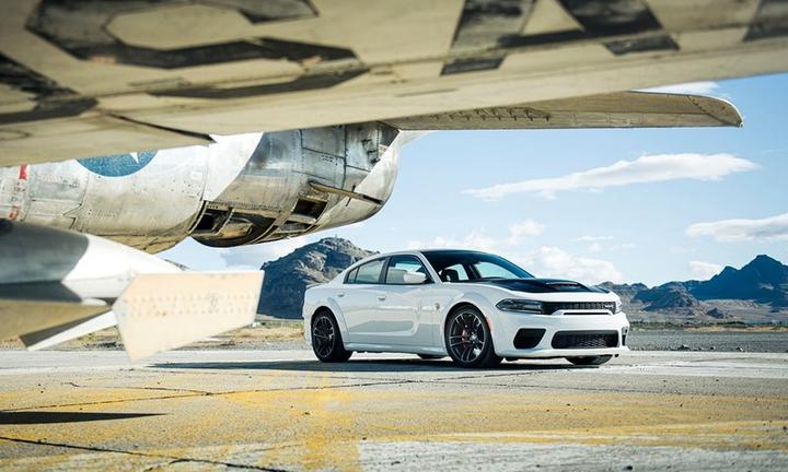 真香 挑战者SRT Hellcat Redeye售8万美元起 - 知乎
