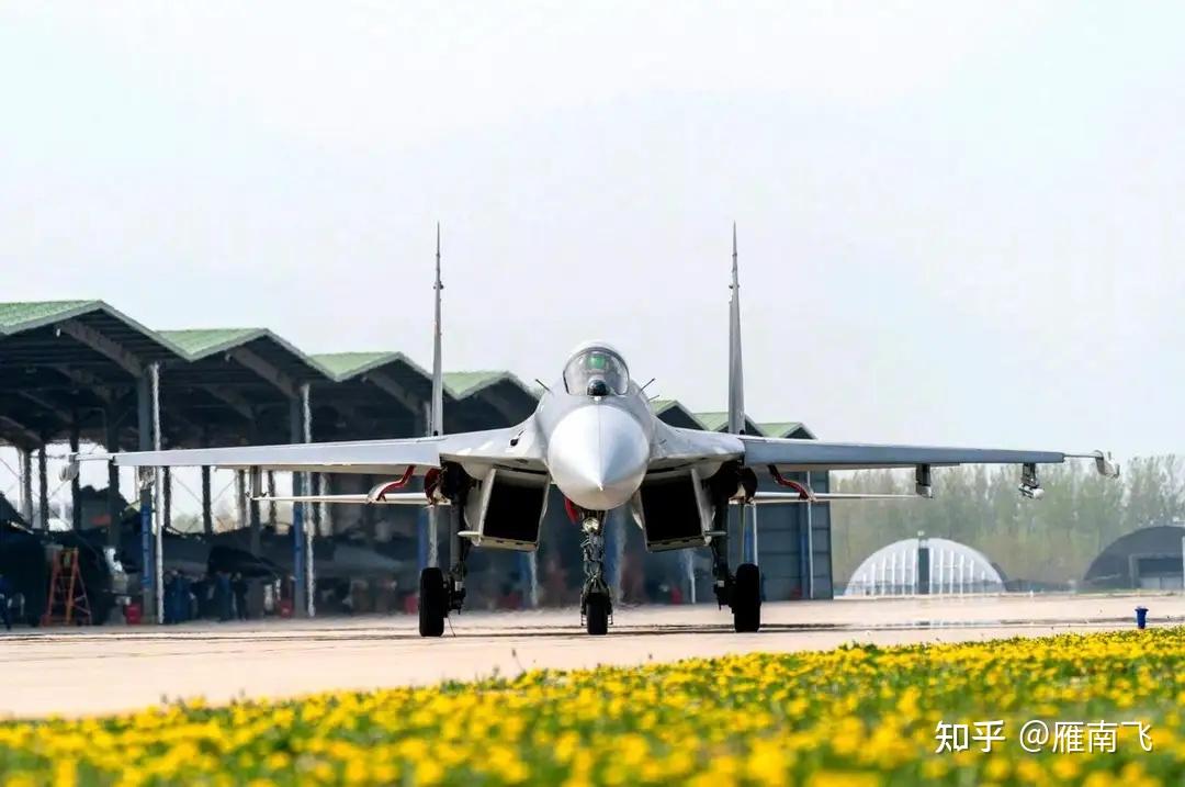 歼-11BG才是中国最强非隐形机，比歼-16还厉害？至少在苏-35之上 - 知乎