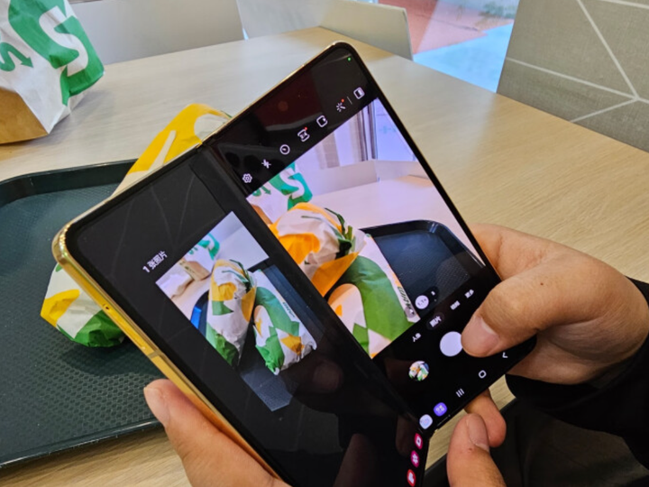 三星W24心系天下（三星w24折叠屏手机）怎么样？体验四天优缺点评测 - 知乎