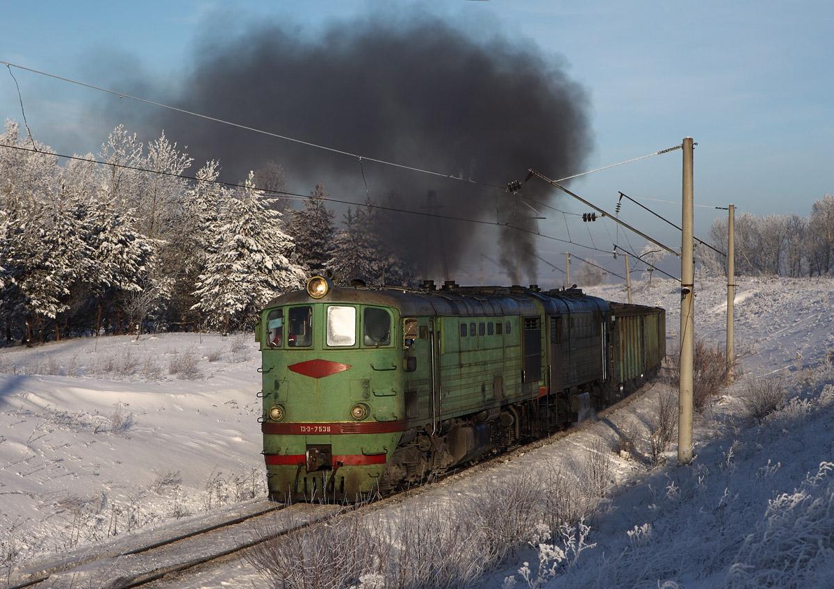 时不时喷黑烟的TE10系列内燃机车 - 知乎