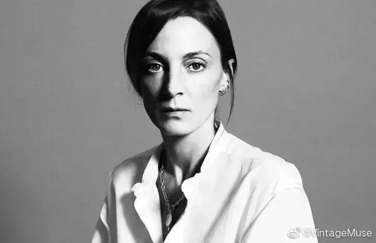 活在当代的极简女王—Phoebe philo - 知乎
