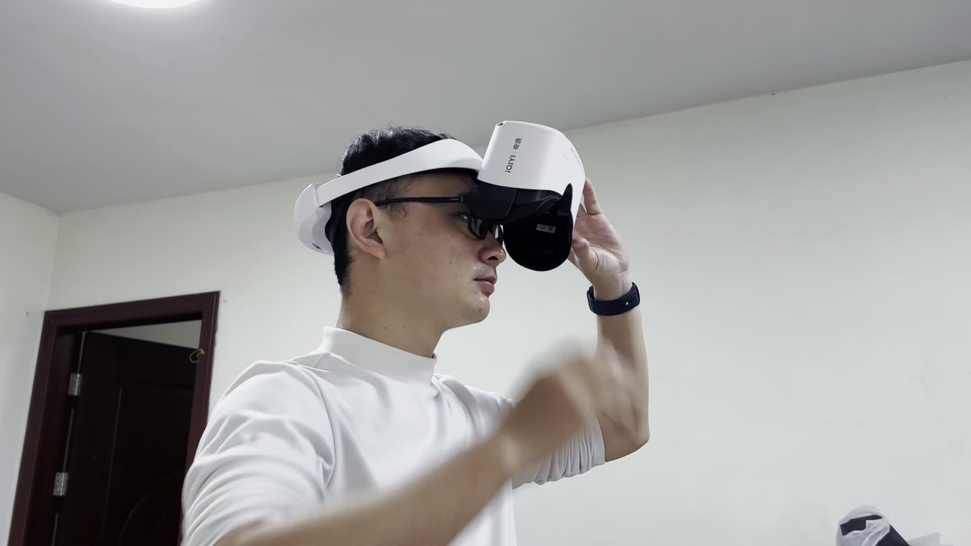 VR观影神器——奇遇MIX VR一体机，亲测体验与对比 - 知乎