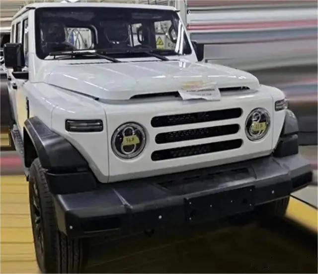 搭2.0T+8AT动力，全新BJ212实车亮相，预计12-15万元 - 知乎