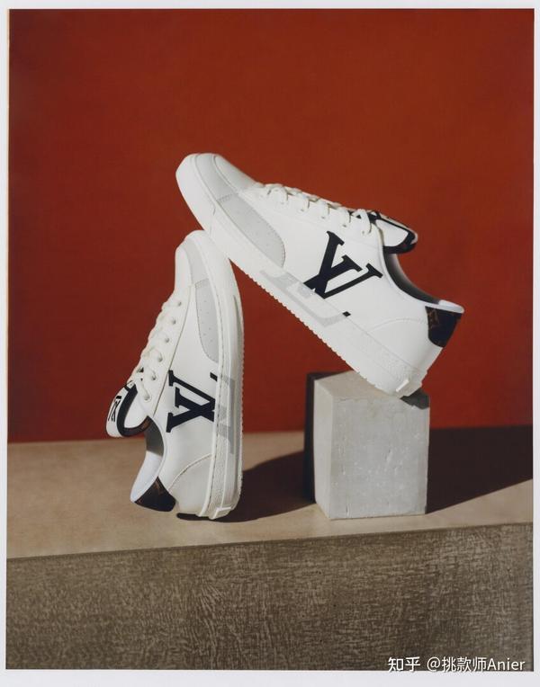 2021全新小白鞋盘点！Balenciaga、Dior、Hogan、Chloé…各大精品牌的梦幻球鞋都在这 - 知乎