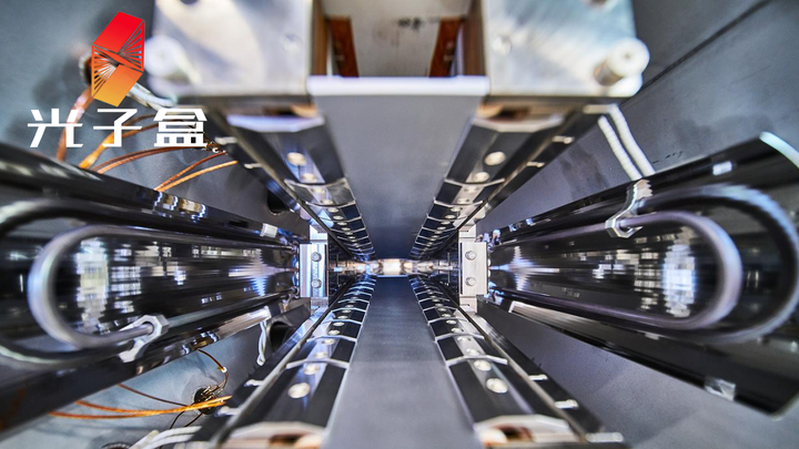 新突破！造价30亿欧元的大型强子对撞机成功运行Grover算法 - 知乎