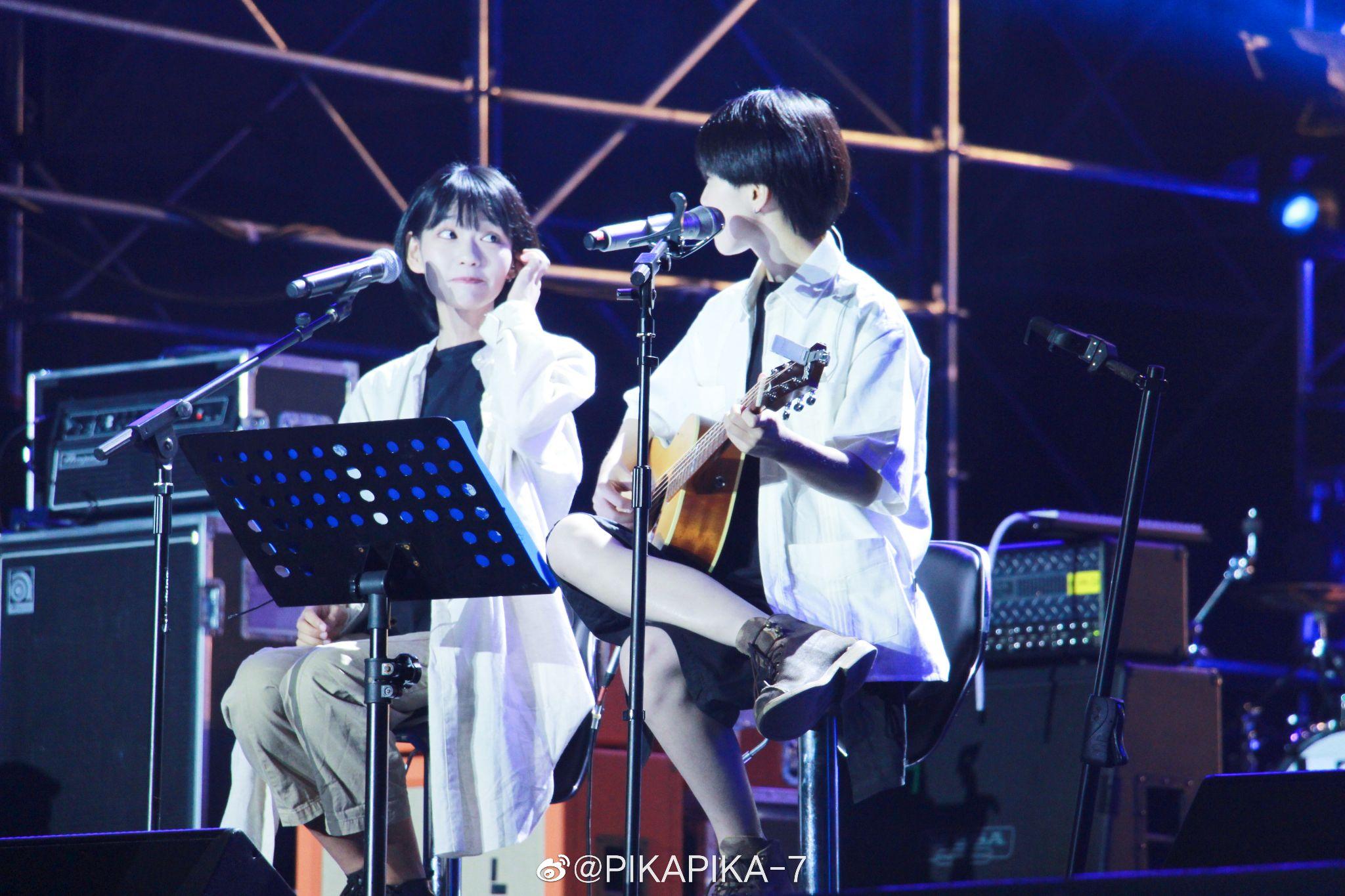 最近慢慢知名起来的是房东的猫？还是其主唱小黑(王心怡)？ - 知乎