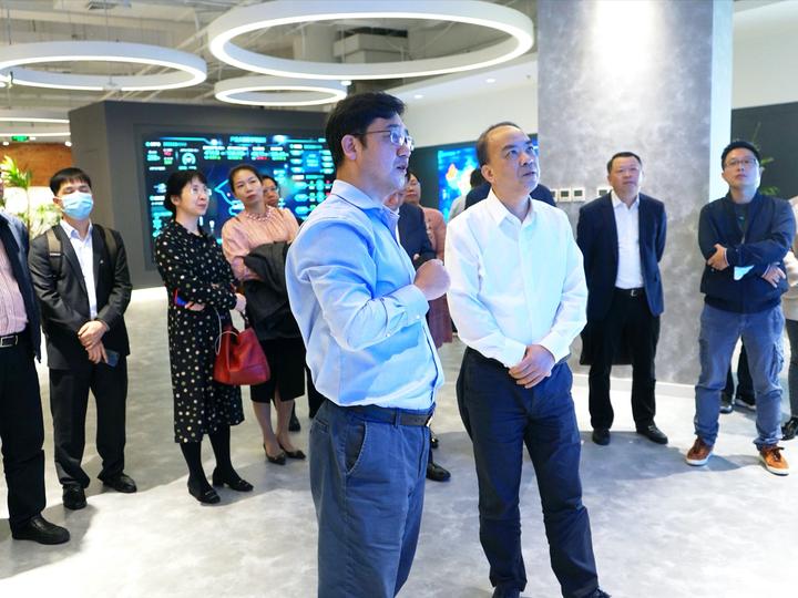厦门市委领导到访TalkingData，探讨数字经济发展 - 知乎