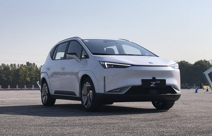 试驾合创Z03：潮智青年的宝藏座驾，诗和远方随手可得 - 知乎