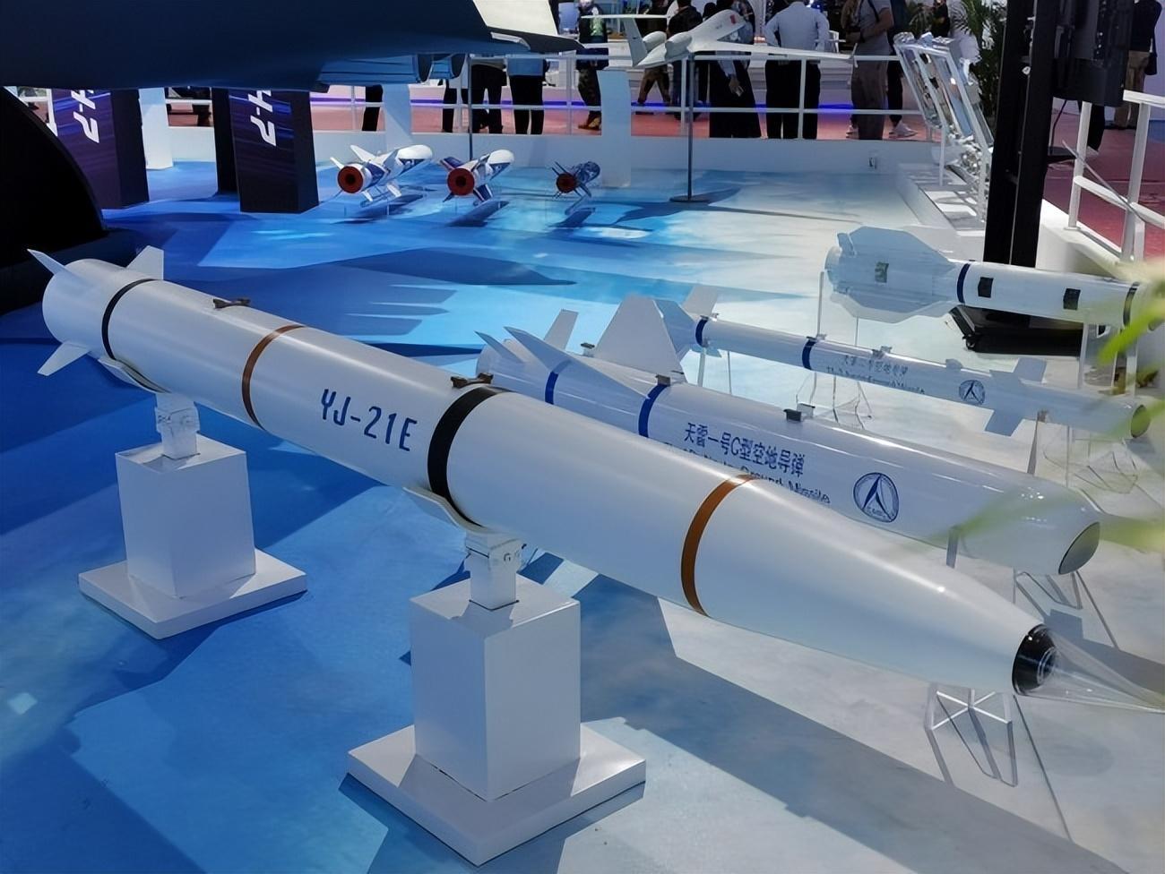 美国海军首艘“伯克Ⅲ”驱逐舰交付，与055大驱相比，性能如何？ - 知乎