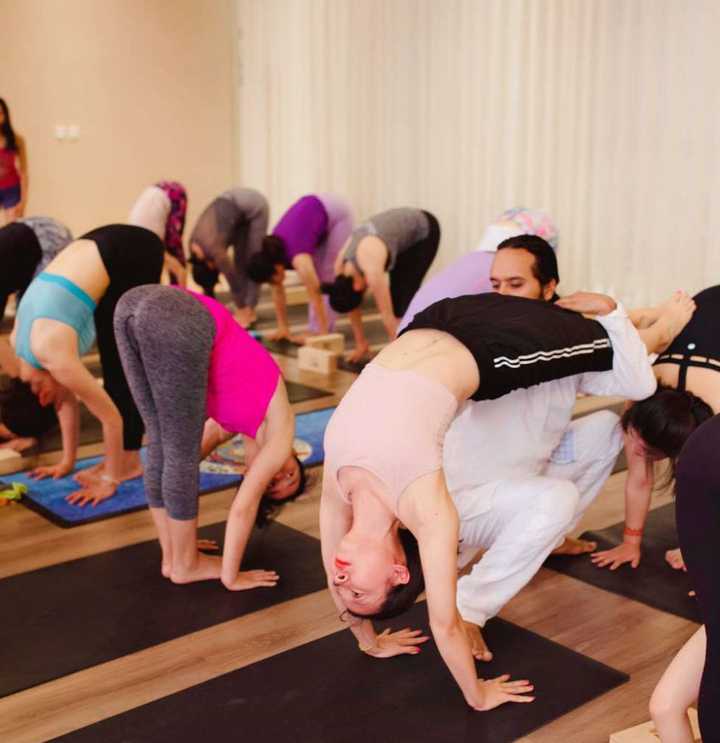 Yogala【科普】瑜伽如何帮助我们减压？ - 知乎