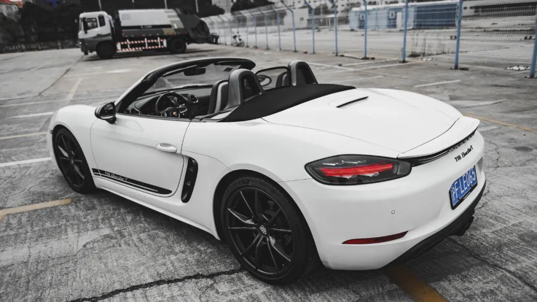 买718的人真的是因为买不起911吗？ - 知乎