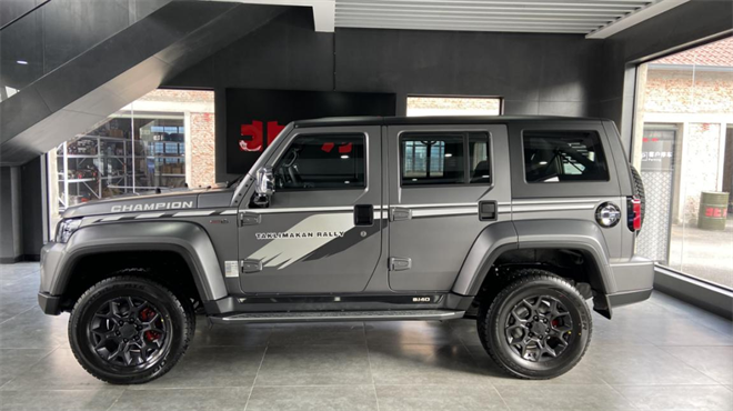 适合女生开的硬派越野，2022款BJ40环塔冠军版-东莞华诚 - 知乎