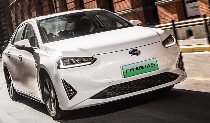 2021车市盘点之：埃安电动车热销，为何换成丰田iA5就无人问津？ - 知乎