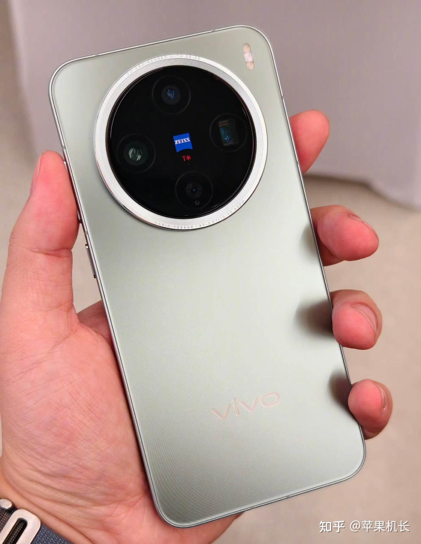 vivo X200系列正式发布，4299元起售，三款机型的配置逐一解读 - 知乎