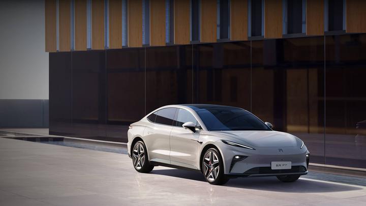 30万预算，飞凡F7、蔚来ET5、小鹏P7i你选谁？ - 知乎