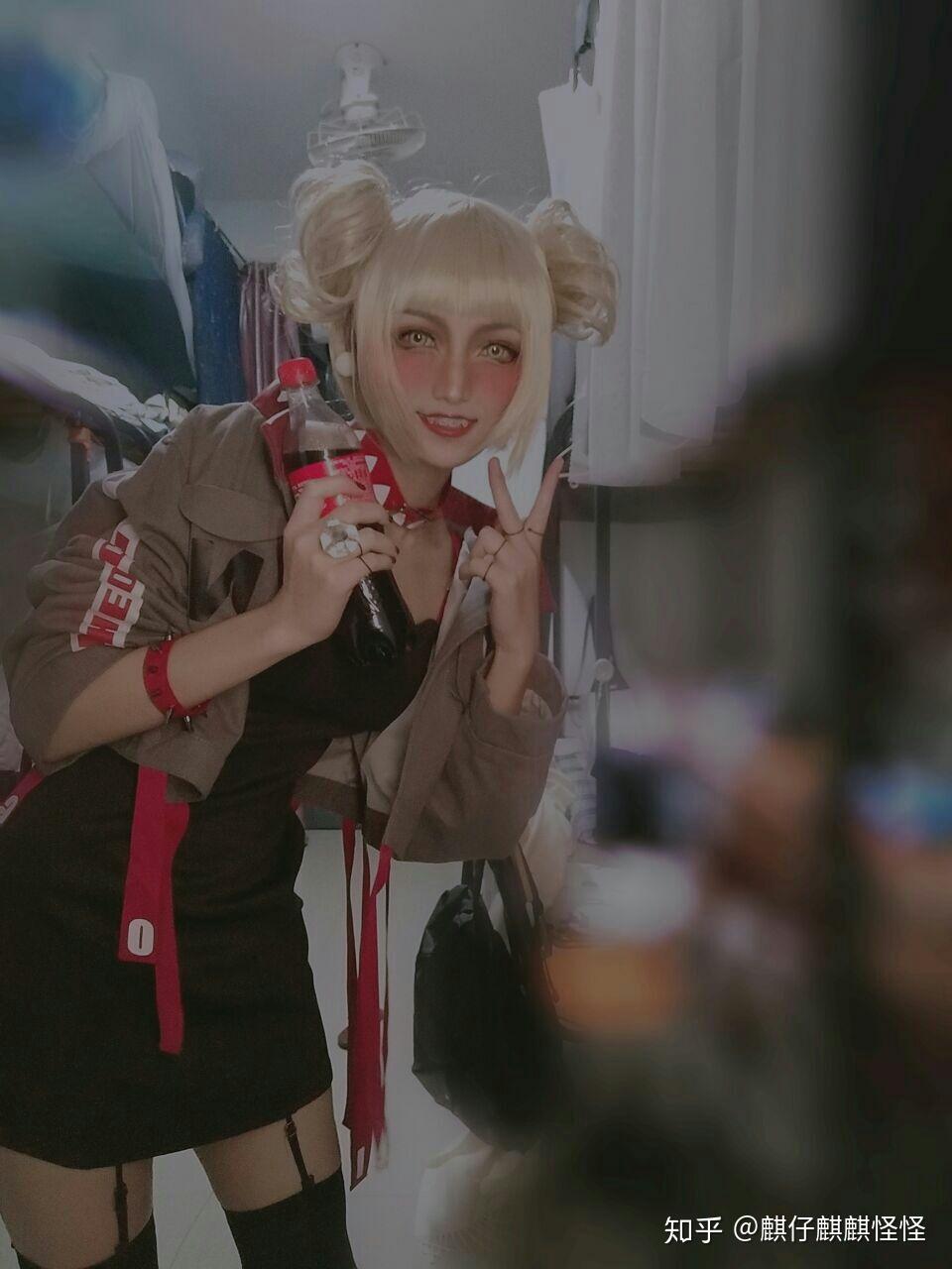 为什么有人长得一般但出 cos 非常好看，而一些素颜好看的人化完妆感觉一般？ - 知乎