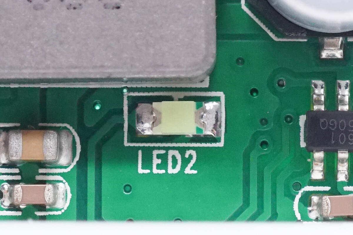 拆解报告：BYD比亚迪-汉 双USB-A口车载充电连接器 - 知乎