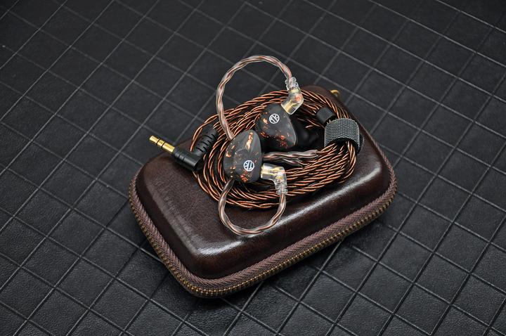 不足千元！享万元配置16单元纯动铁HiFi耳机？听氪Tingker H16评测 - 知乎