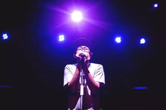 Heyo | 一句一词尽【花华】 - 知乎