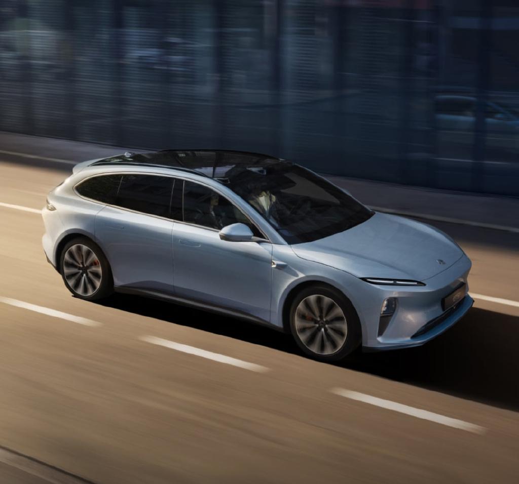 会是碾压结局吗？新款极氪001对比蔚来ET5T - 知乎