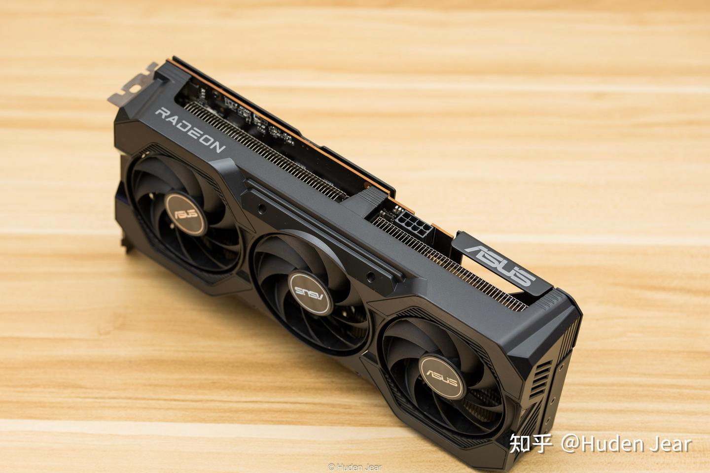 AMD RX7650GRE首发测评：性比价显卡的继任者来了 - 知乎