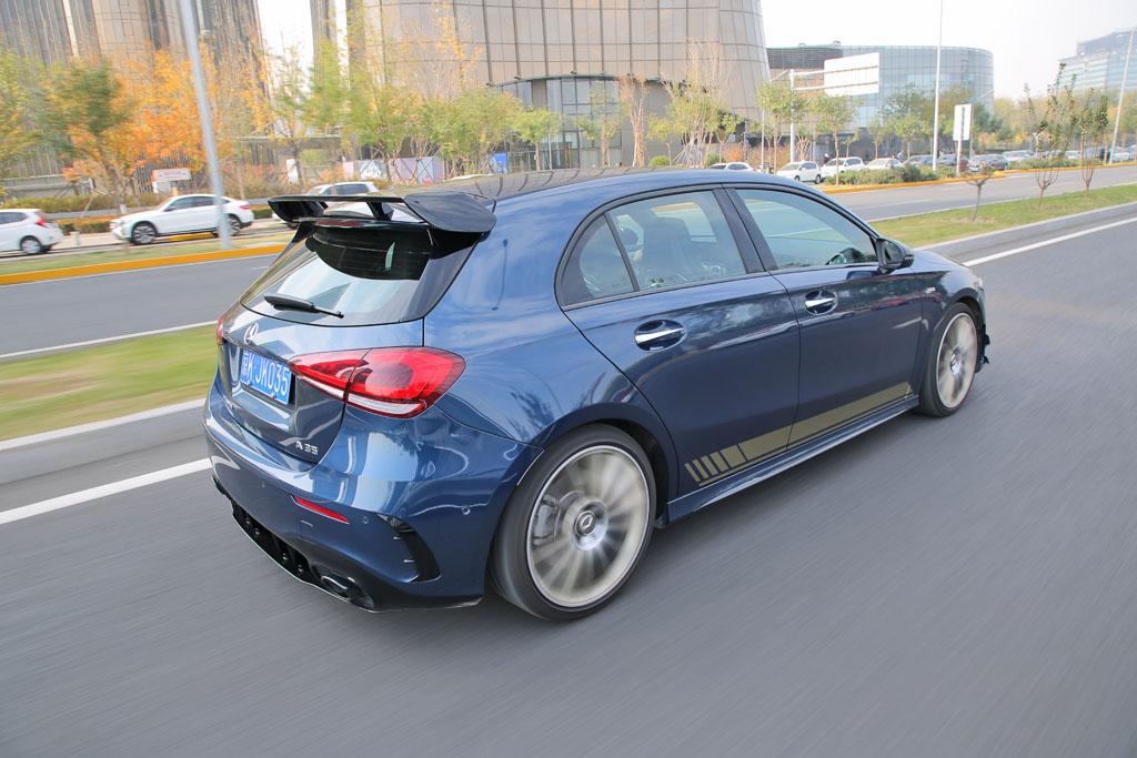 牛X评测：40万的AMG你能得到什么？试驾奔驰A35 AMG先型特别版 - 知乎