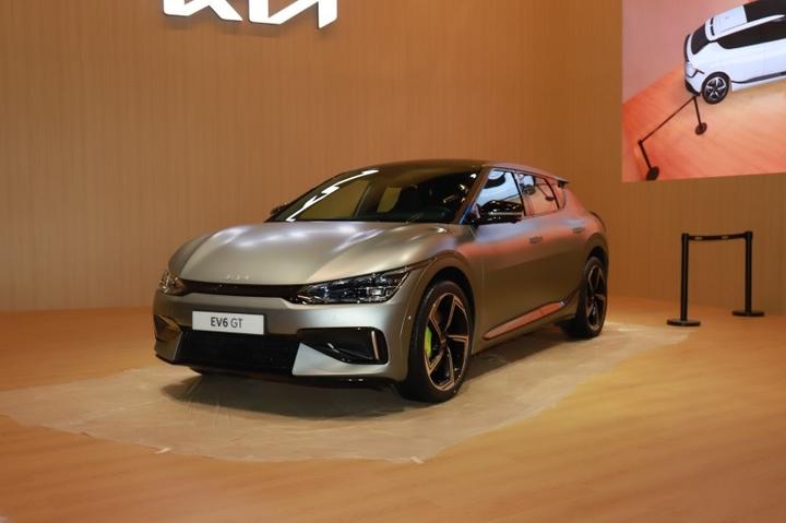 2023上海车展探馆：起亚EV6 GT高性能版 - 知乎