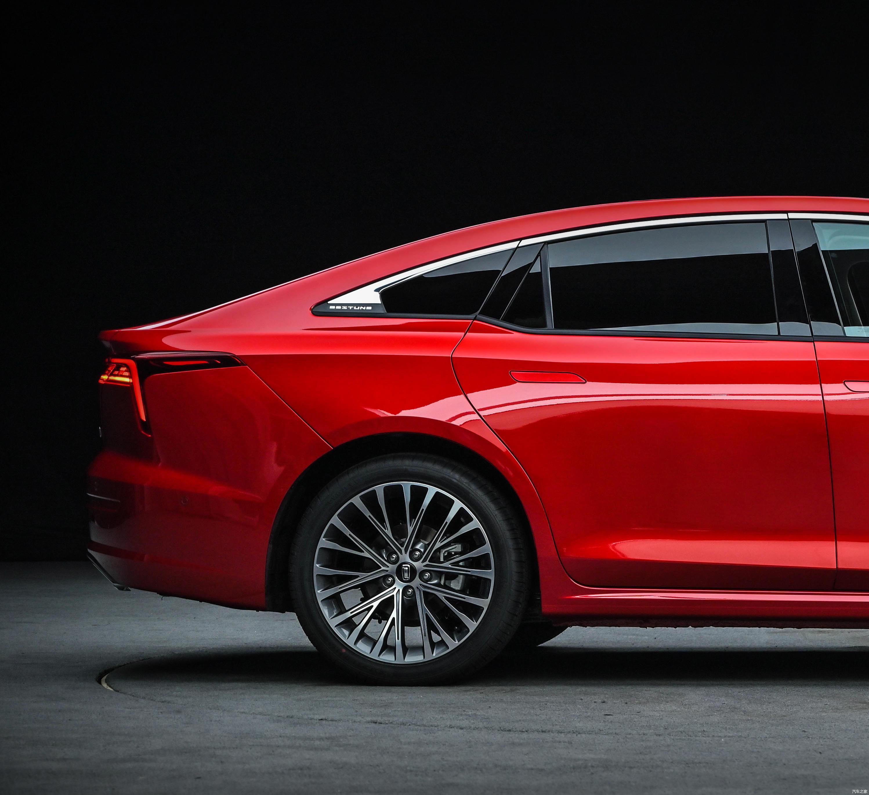 全新第三代奔腾B70尾部官图曝光，采用GT大溜背造型 - 知乎