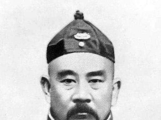 张勋睡觉有一个“怪癖”，小妾苦不堪言，三姨太装疯卖傻逃过一劫 知乎