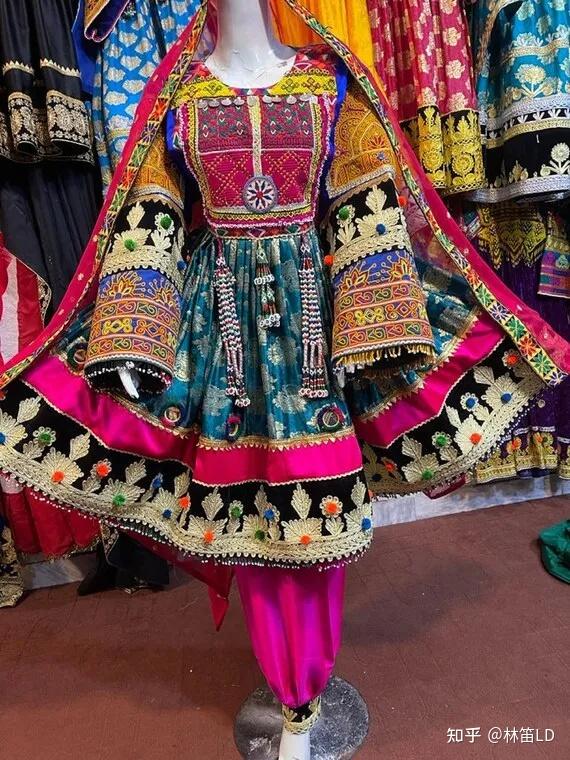 异彩奇服——多民族混居的阿富汗有多少漂亮的民间服饰？ - 知乎