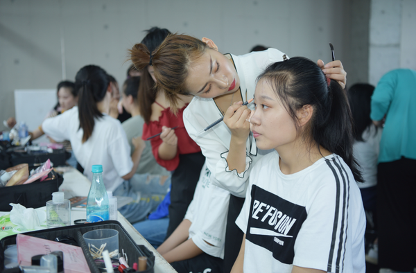 化妆学校学费多少?北京哪家化妆学校更好? 知乎