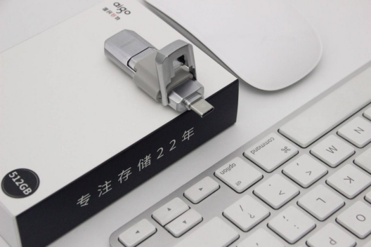 双接口移动存储神器，办公娱乐尽享畅快！aigo U393高速固态U盘体验 - 知乎